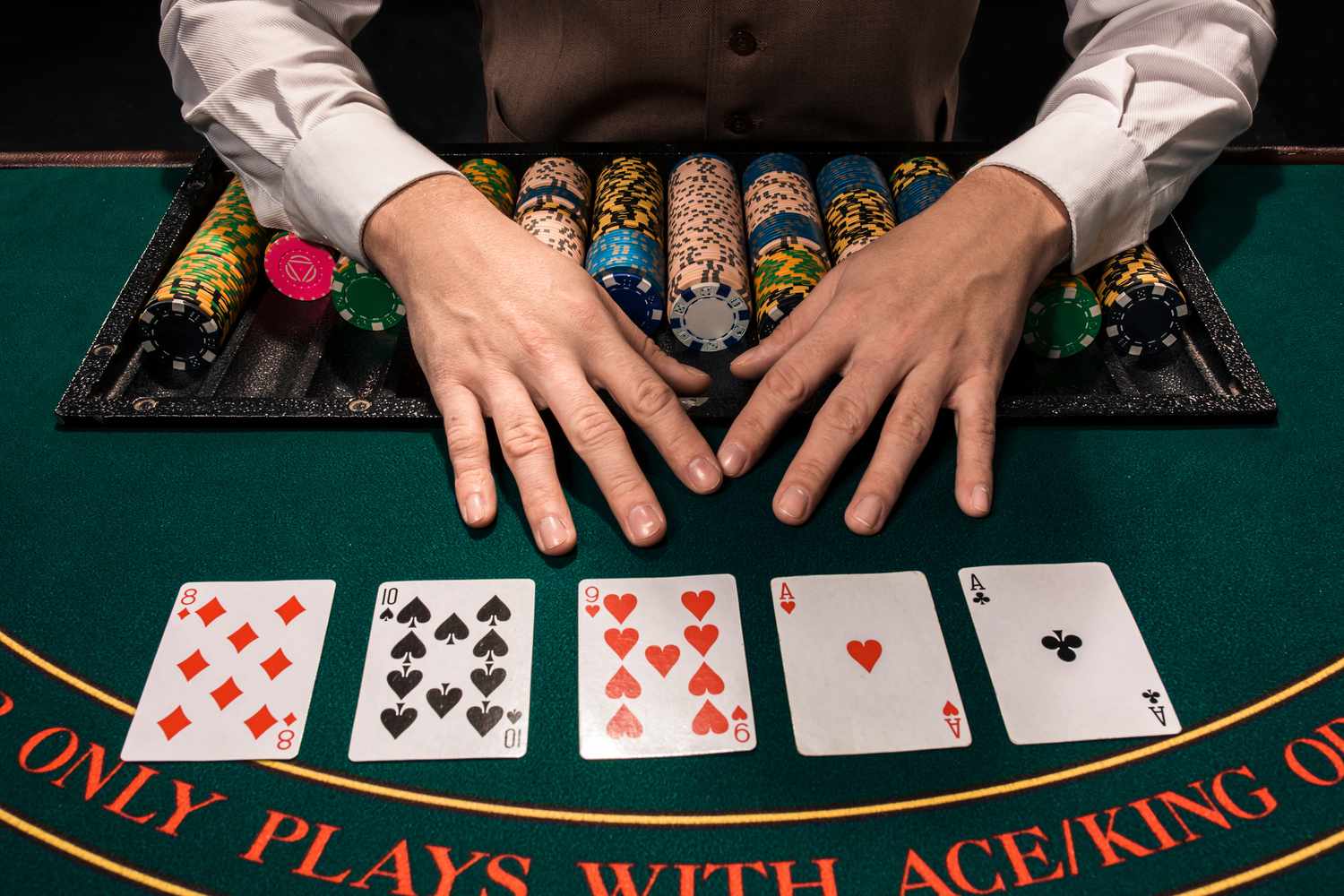 Diversi tipi di poker: giochi, varianti, regole - KikoBet Blog